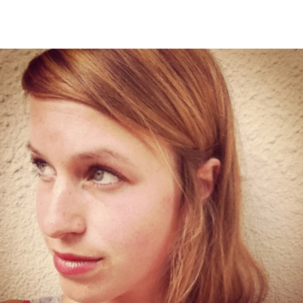 Eva Wimmer - CEO & Founder madeva Holzunikate - madeva Holzunikate | XING