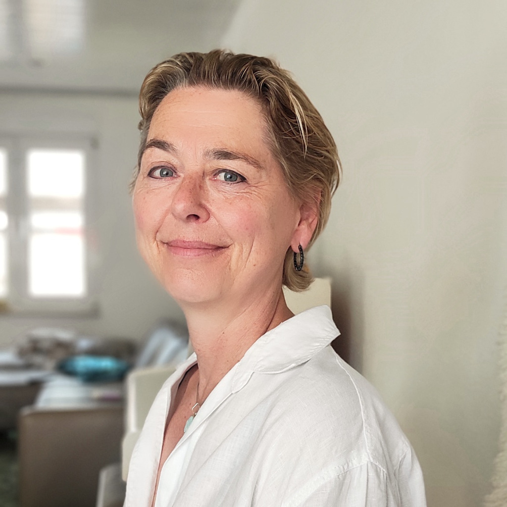 Andrea Bauer - Referentin Kommunikation - educcare Lösungen für Familie ...