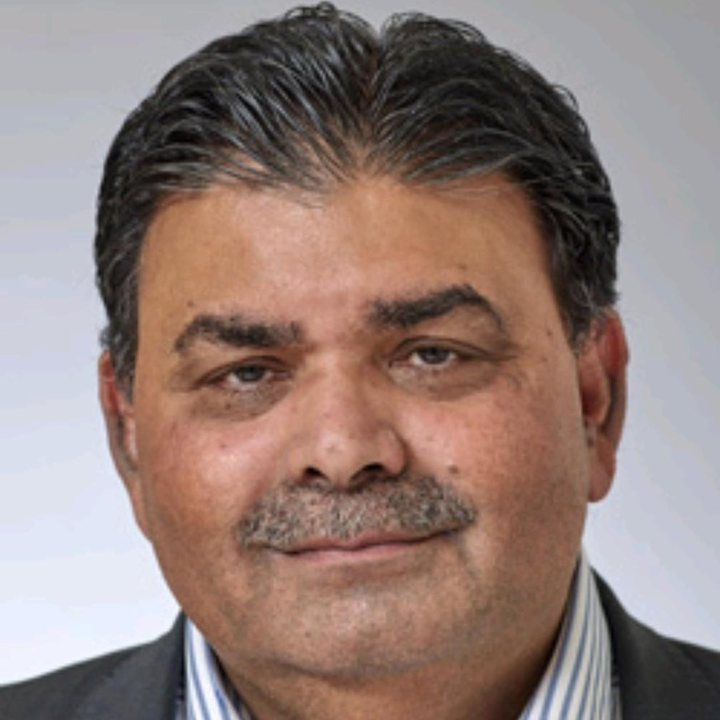 Naseer Khan - Leiter Zentrales Patientenmanagement ...