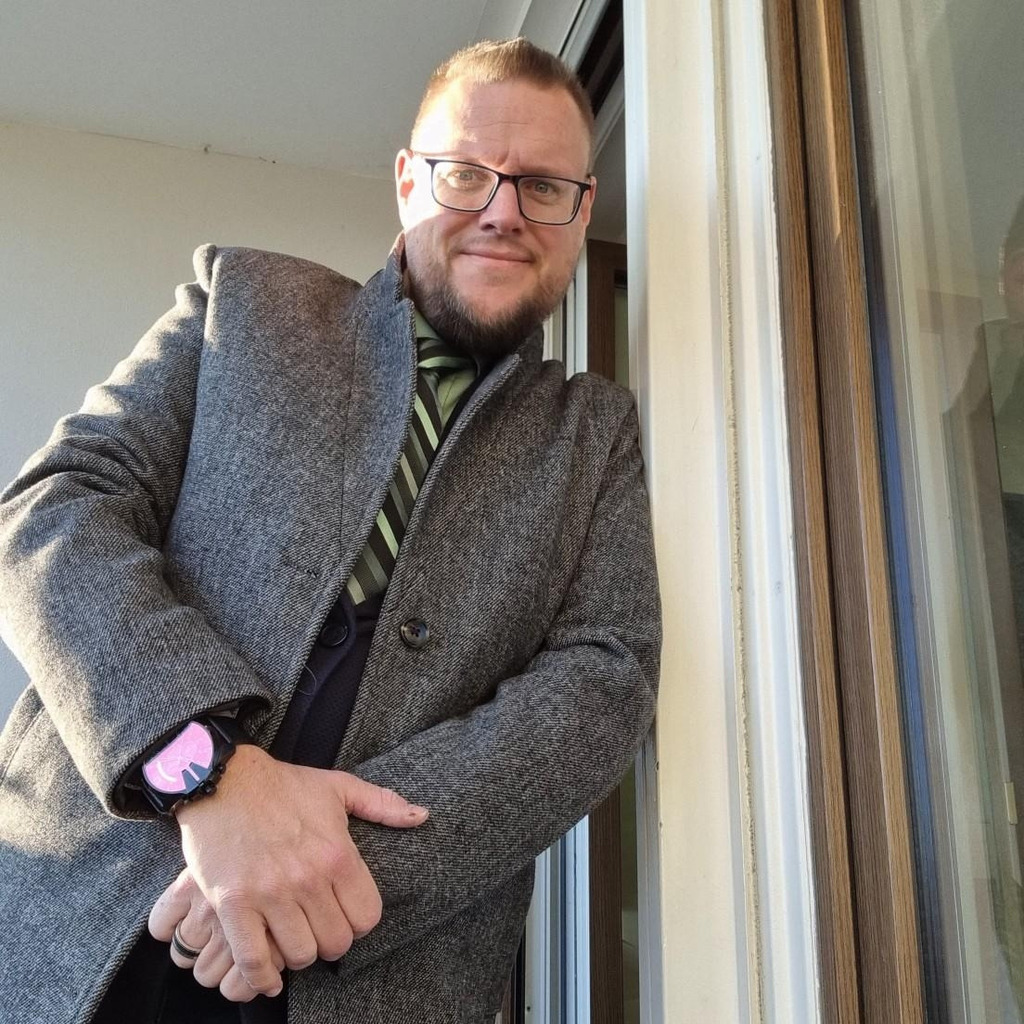 Michael Schmidt - Bereichsleitung Kinder, Jugend und Familie ...