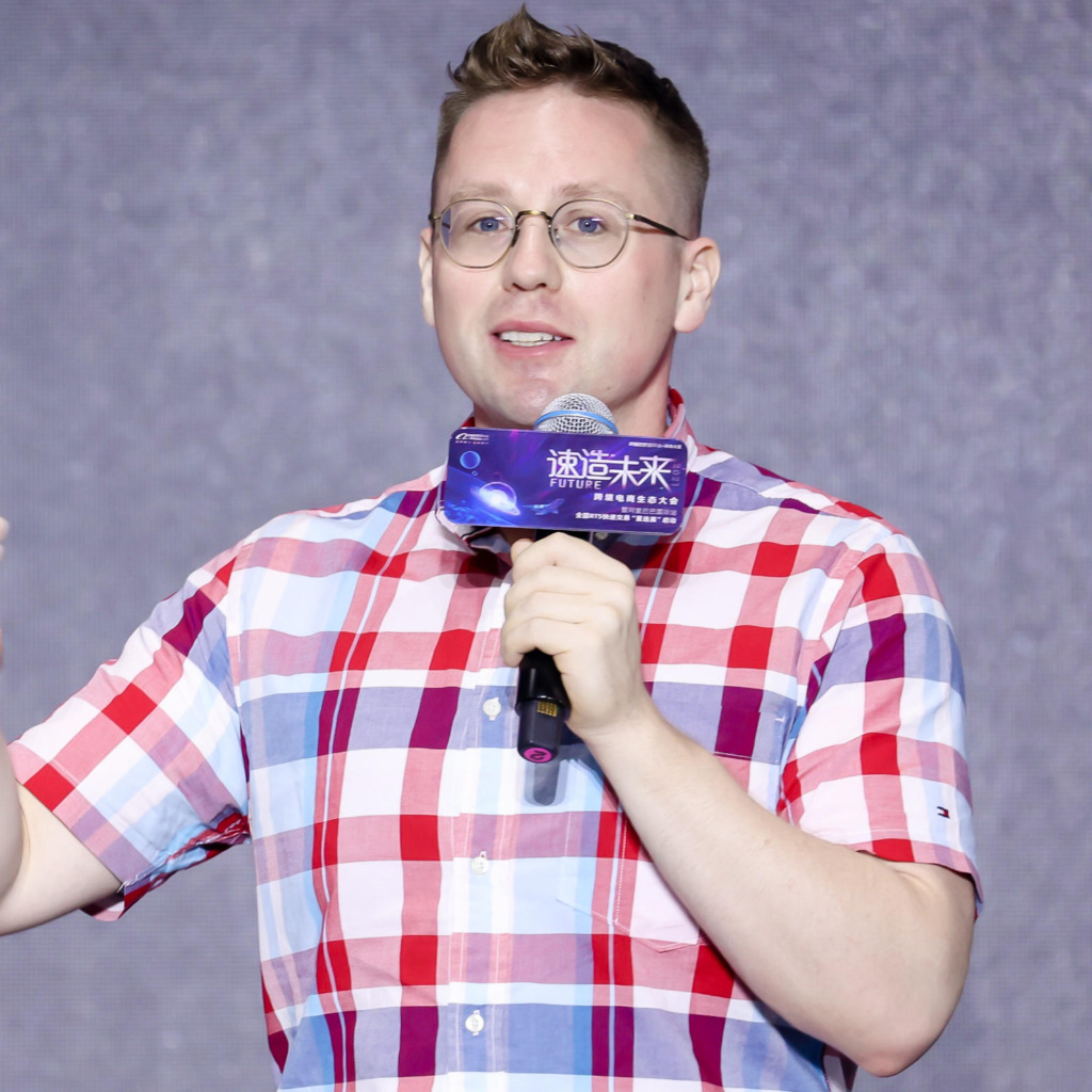 Thomas Derksen - Host, Video Producer, Social Media Expert - 阿福Thomas ...