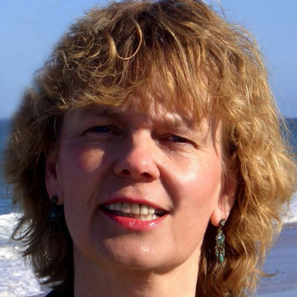 Katharina Von Der Eltz Marketingleiterin DTP AKADEMIE GfM Gruppe katharina-von-der-eltz-marketingleiterin-dtp-akademie-gfm-gruppe