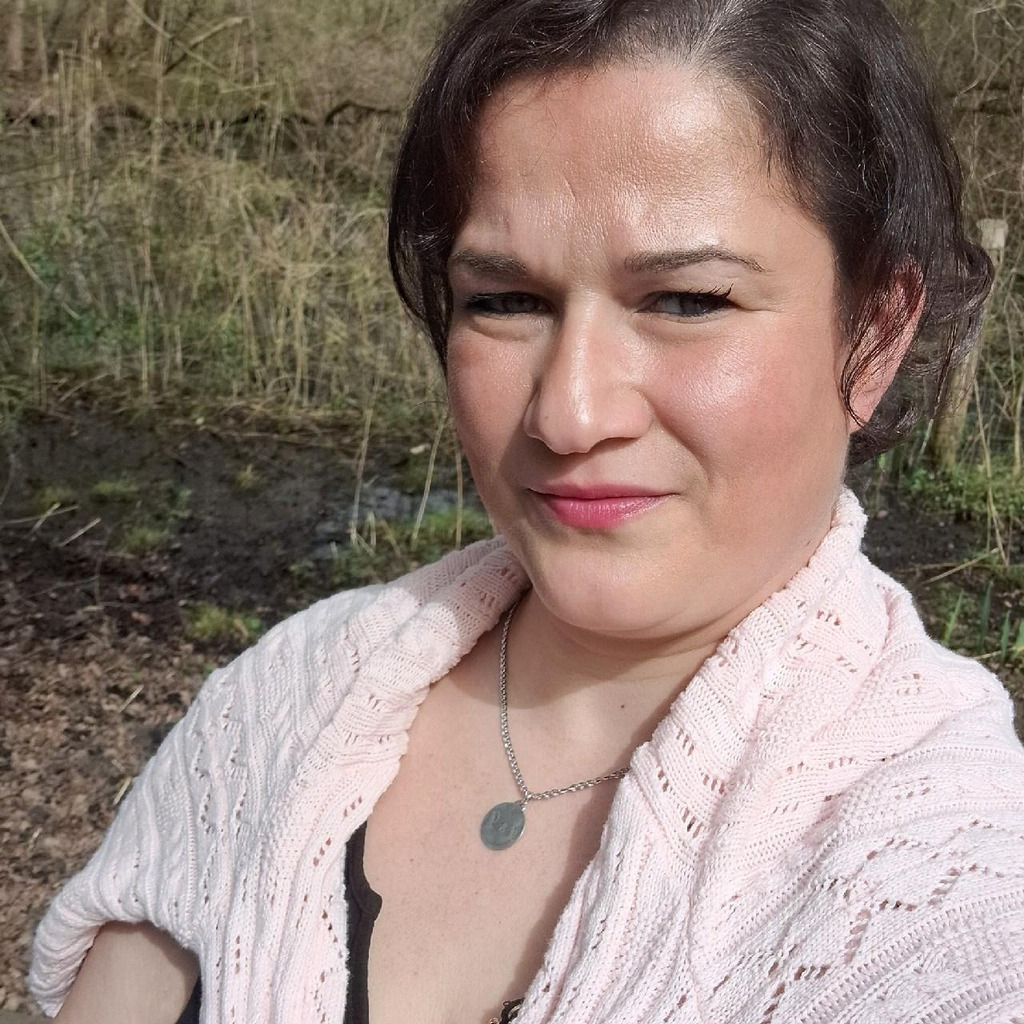 Diana Hidalgo - Pflegefachkraft - Pfk | XING