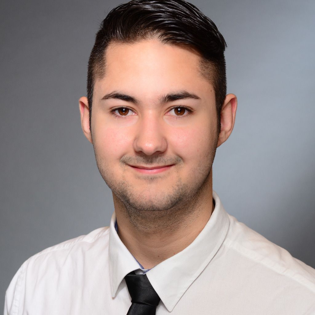 Sam Selvi - Praktikant im Fitness & Food Influencer Marketing - Upfit ...