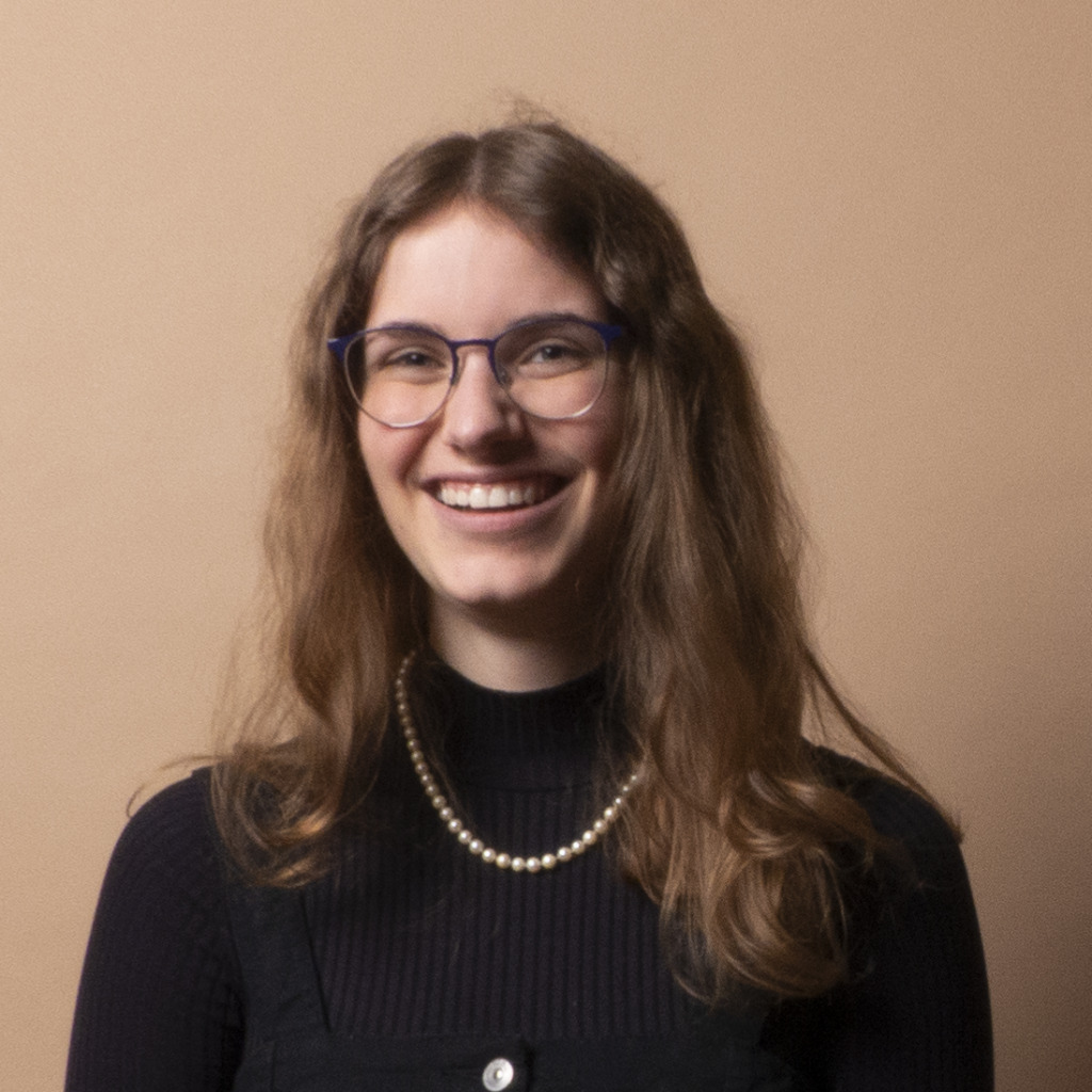 Julia Maria Erb - Junior Digital & Experience Designer - The Y GmbH | XING