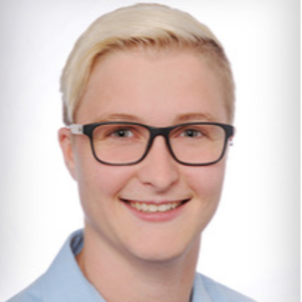 Lisa Uhl's Instagram, Twitter & Facebook on IDCrawl