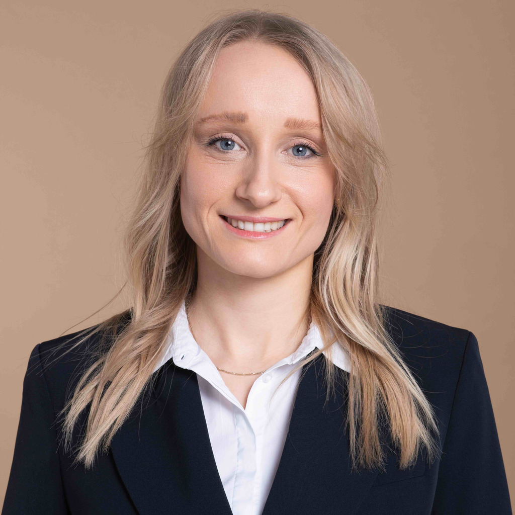 Stephanie Matzke's Instagram, Twitter & Facebook on IDCrawl