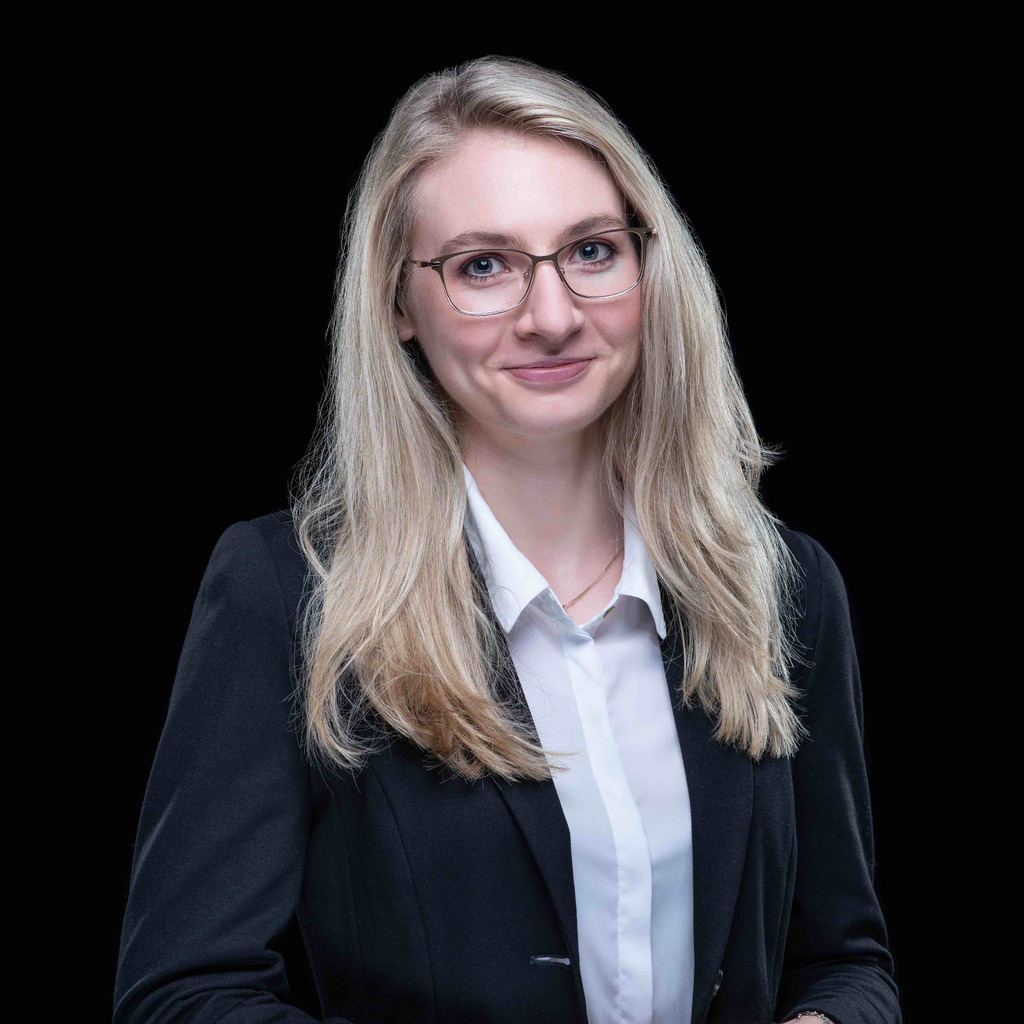 Jennifer Bober-Eberhardt - FOM Hochschule - Betriebswirtschaft und ...