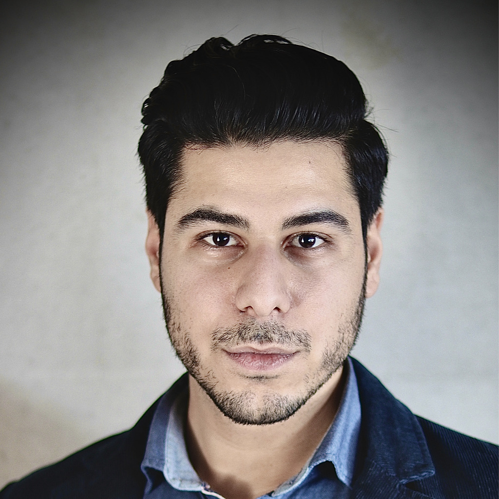 Roya Vahedi's Instagram, Twitter & Facebook on IDCrawl