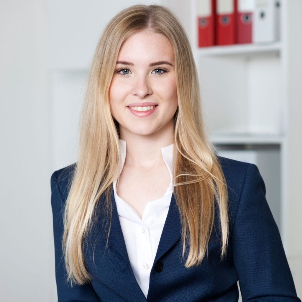 Laura Hatton - Corporates Relationship Managerin - HypoVereinsbank ...