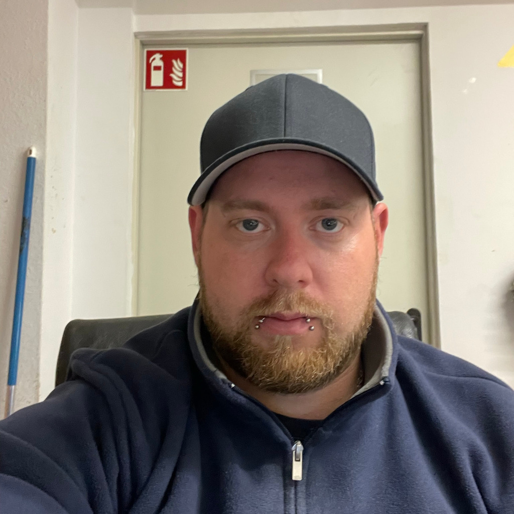 Dennis Emde - Haustechniker - RGM Facility Management | XING