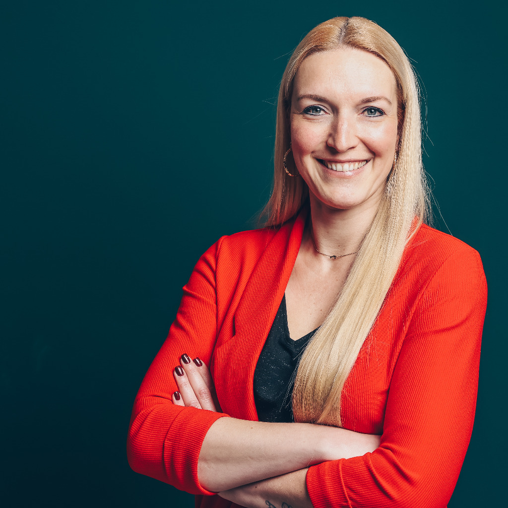Mandy Scheufler - Recruiter Office & Management - DIS AG | XING
