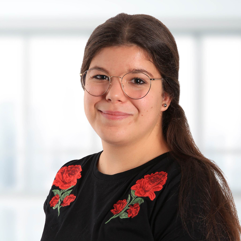 Paula Sperling - Stellvertretende Teamleitung - Dr. Schumacher GmbH | XING