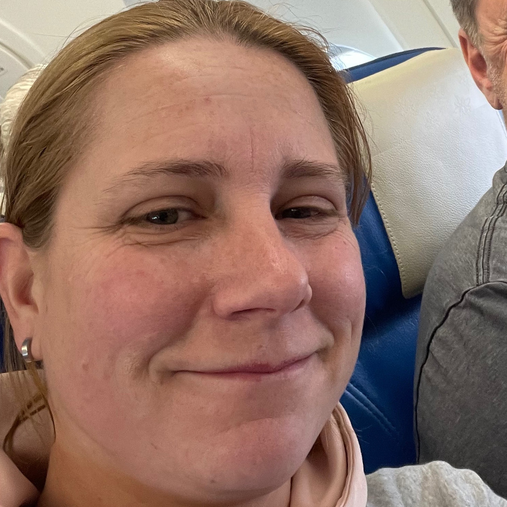 Janine Schmed - Mitarbeiter - Wandfluh Produktions AG | XING