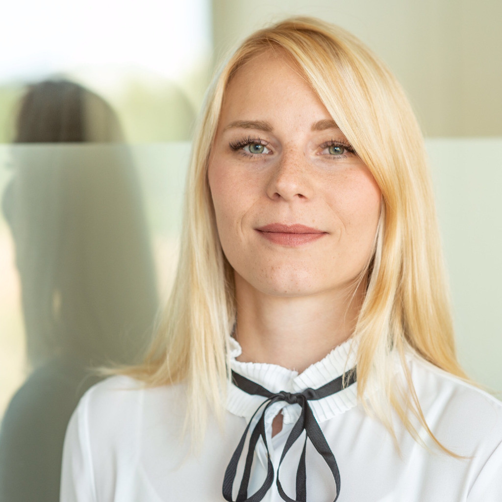 Kim Hanke's Instagram, Twitter & Facebook on IDCrawl