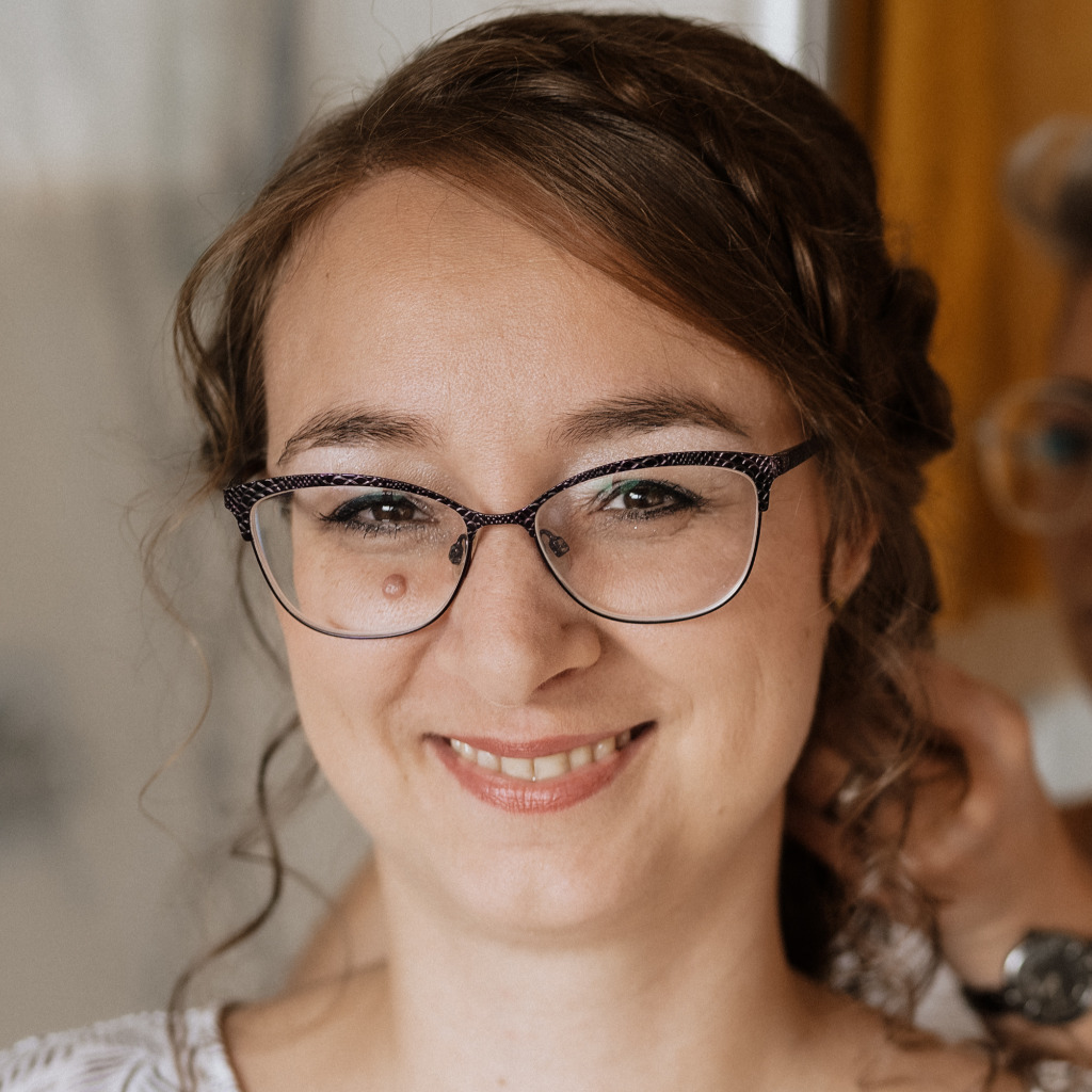 Stephanie Richter - Head of Customer-Specific Products & Head of ...