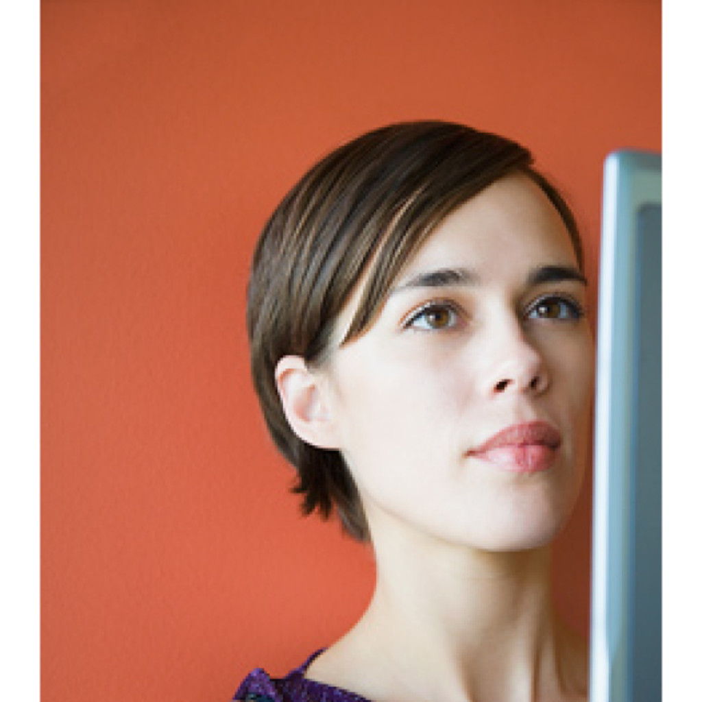 Caroline Winter's Instagram, Twitter & Facebook on IDCrawl