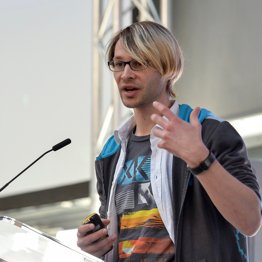 Alexander Eichinger - Director, Community - Build A Rocket Boy | XING