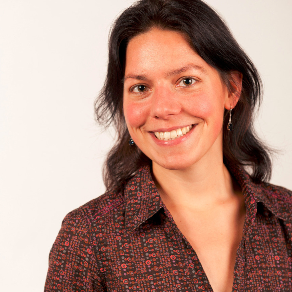 Lisa Schüler - Wissenschaftliche Mitarbeiterin und Dozentin - Georg ...