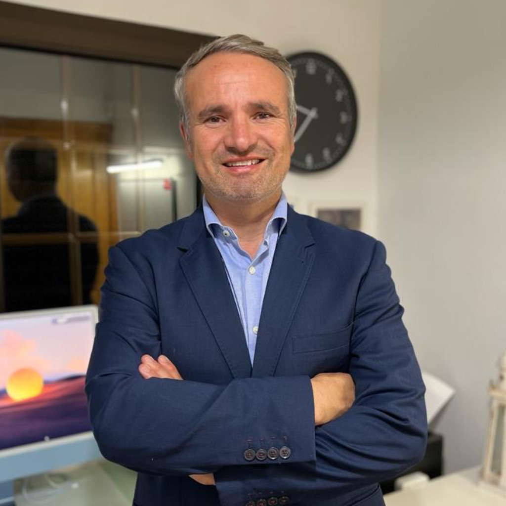 Cosme Benjamín Brito González - Vendedor de vehículos industriales ...