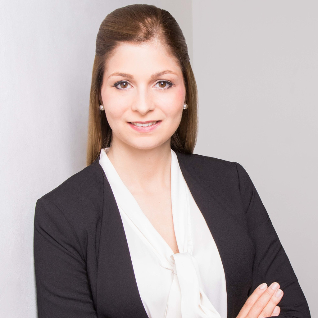 Laura Horst - Sales Planning & Steering - Porsche AG | XING