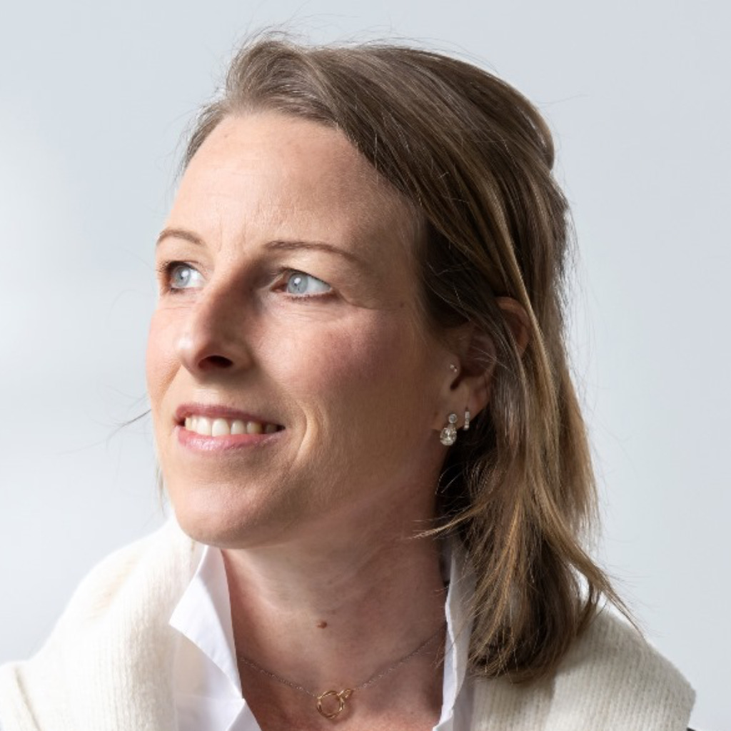 Dr. Sarah Horn - Abteilungsleitung Strategie, PMO, Analytics, Business ...