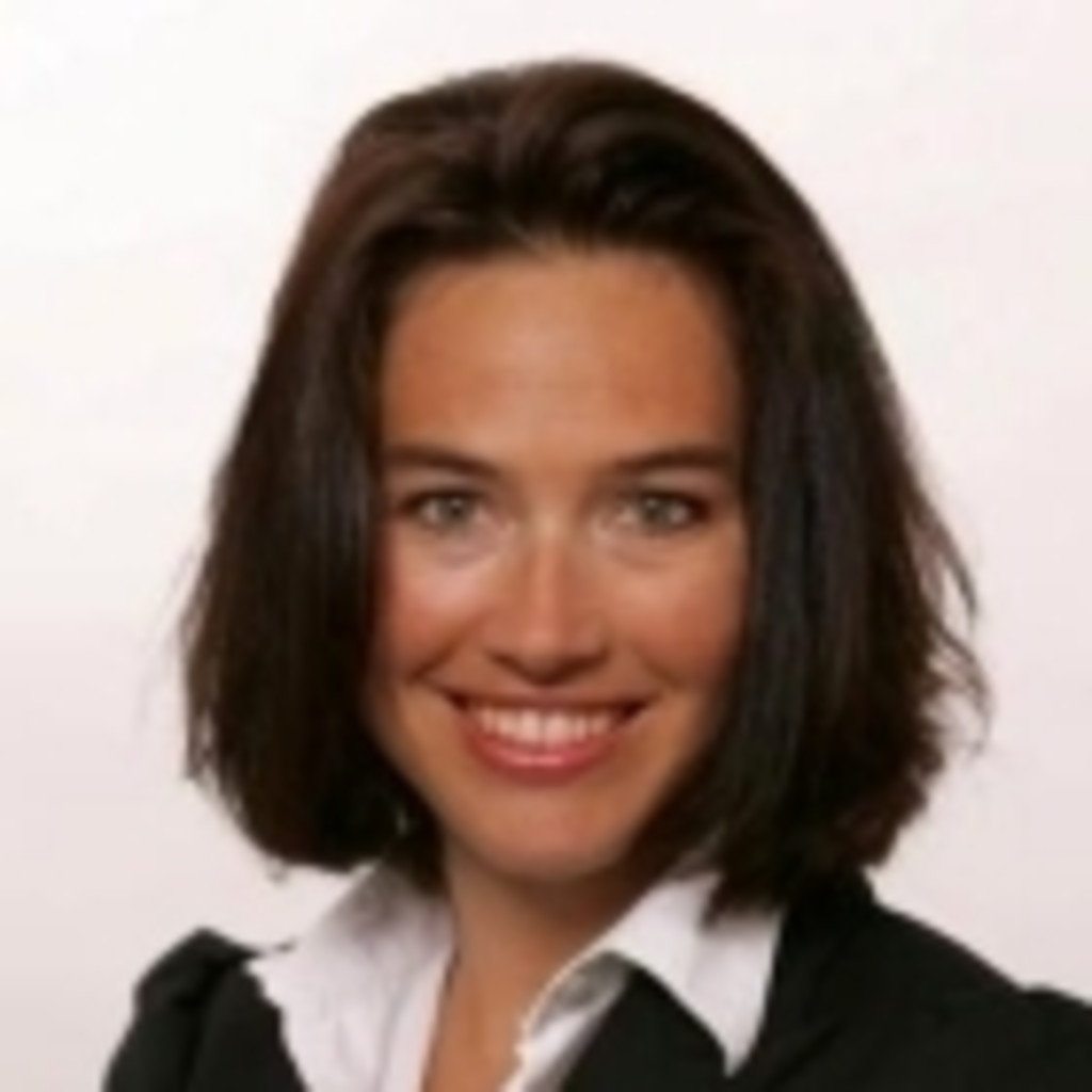 Dr. Andrea Garhammer - Manager Digital Innovations, Legal Counsel ...