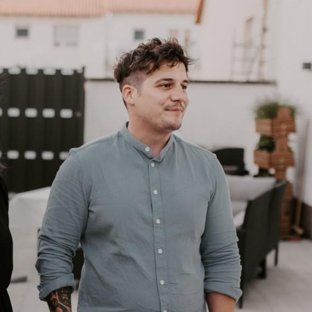 Alexander Rocker - Machine Support Specialist - John Deere European ...