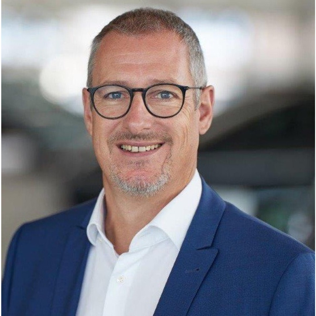 Roland Beeh - Geschäftsführer - Hahn Automobile GmbH + Co. KG | XING