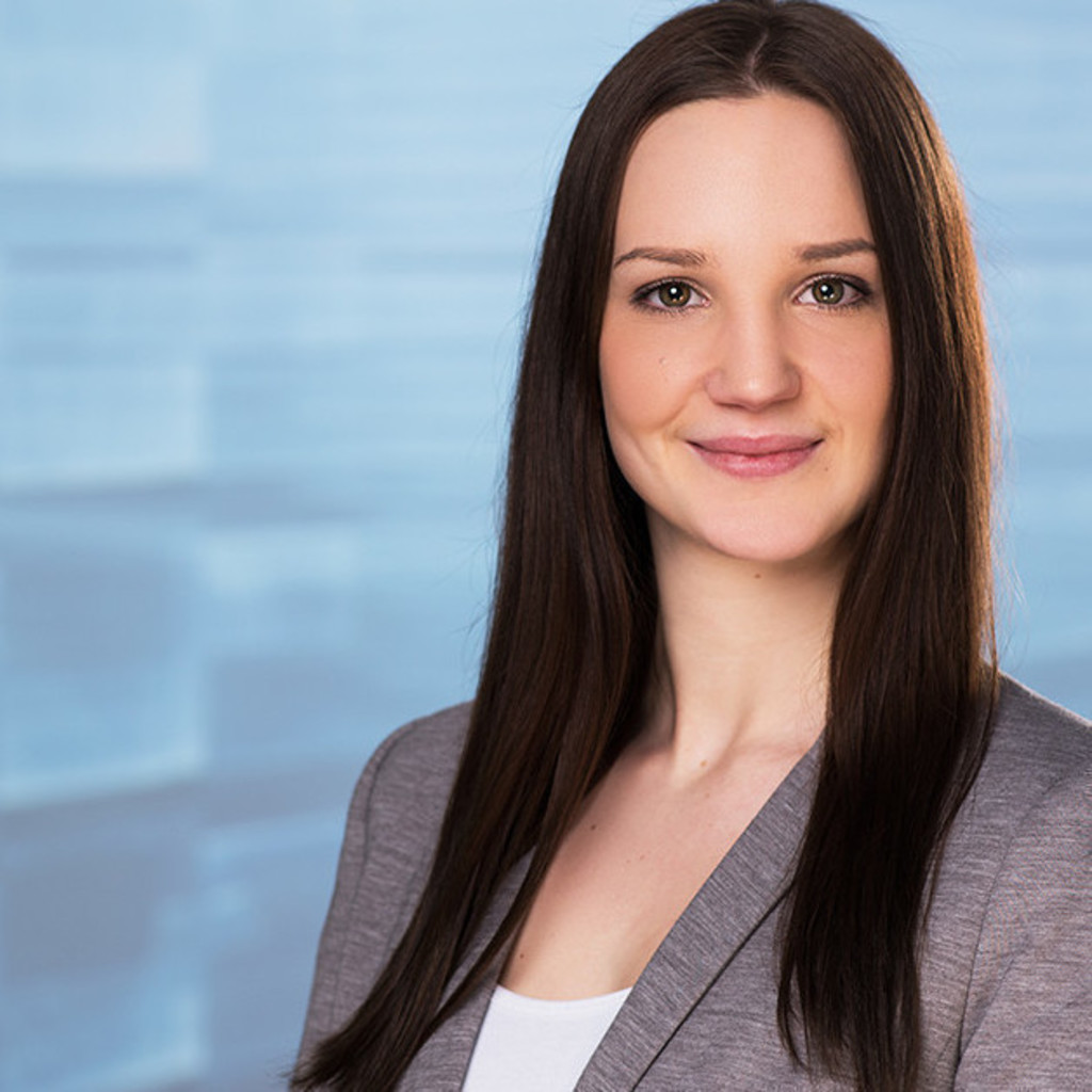 Lara Schultz's Instagram, Twitter & Facebook on IDCrawl