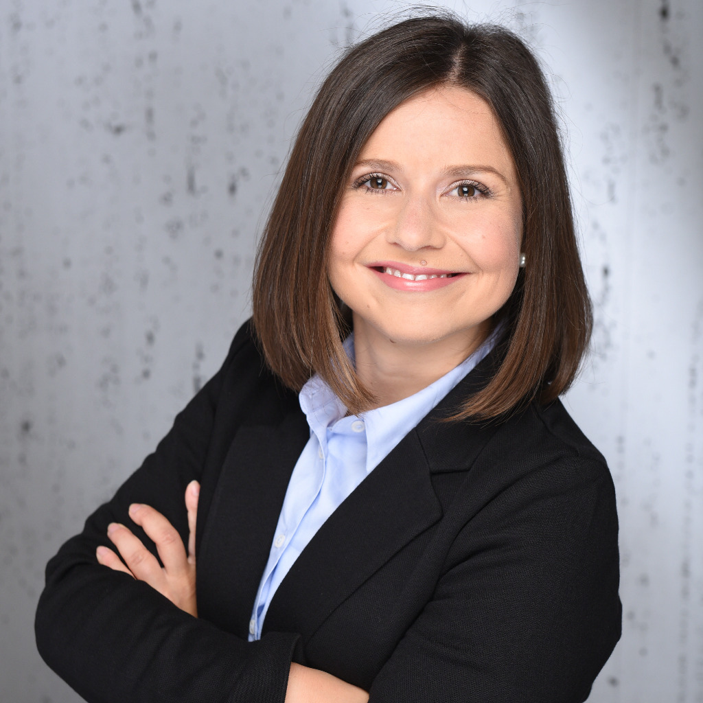 Luisa Pfeiffer - Global Procurement Specialist - IBM iX DACH | XING