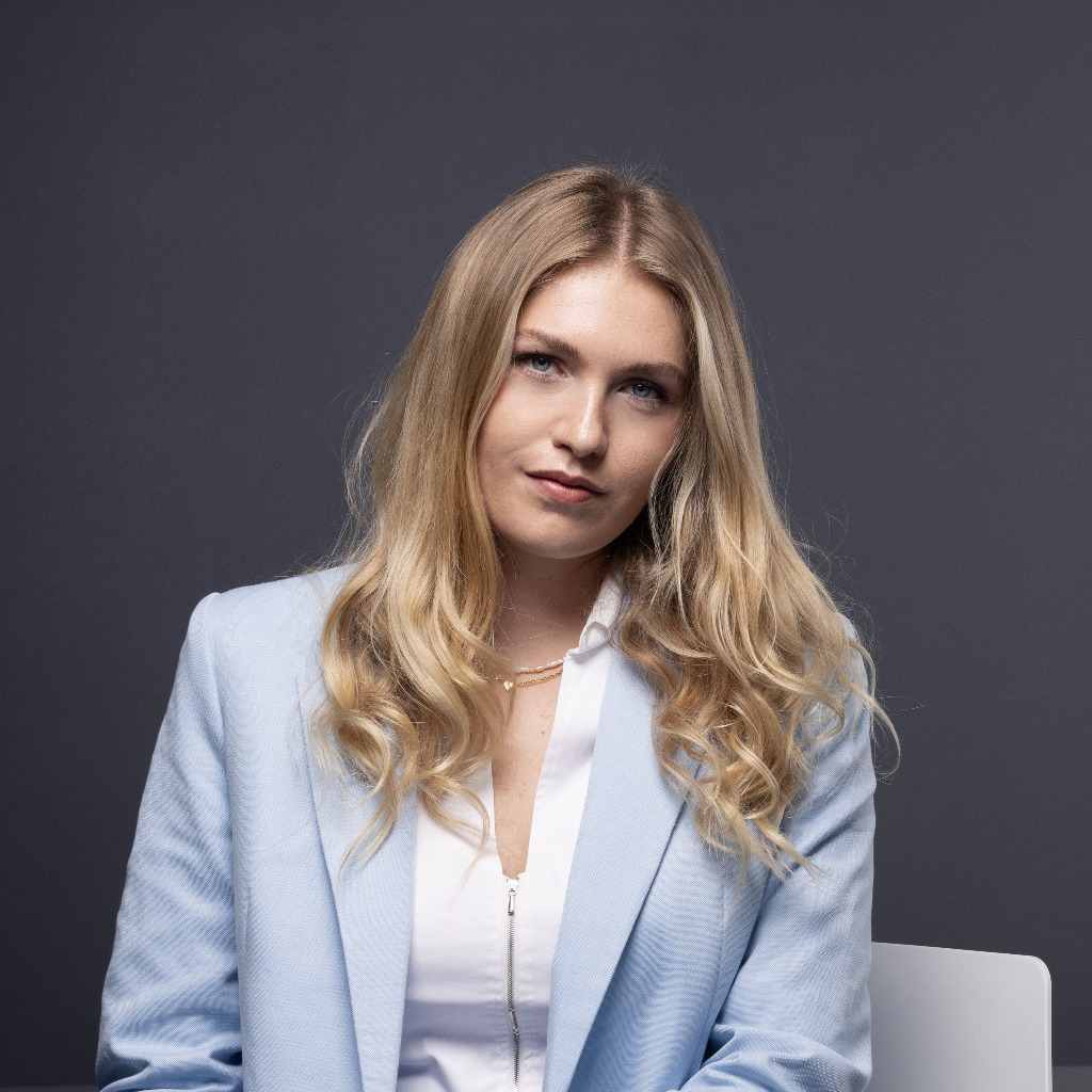 Laura Fuchs - Consultant - DELTACON Executive Search & Recruiting GmbH ...