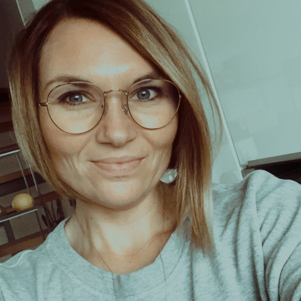 Sarah Pautz - District Visual Merchandiser - C&A Mode GmbH & Co. KG | XING