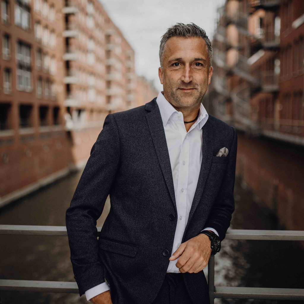 Daniel Hain - Hoteldirektor / General Manager - Mercure Hotel Hamburg ...