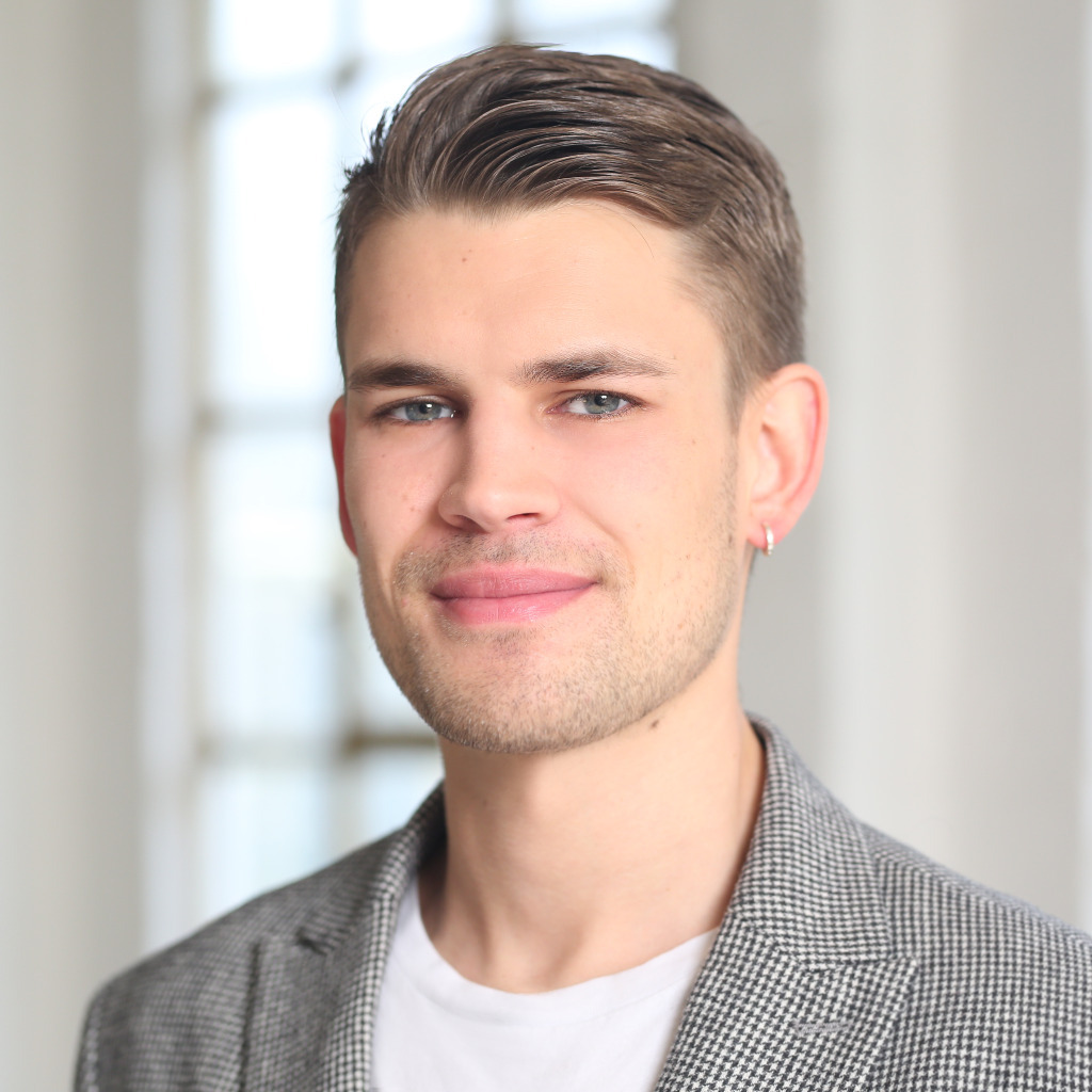 Robin Denker - Recruiter - myneva Group GmbH | XING