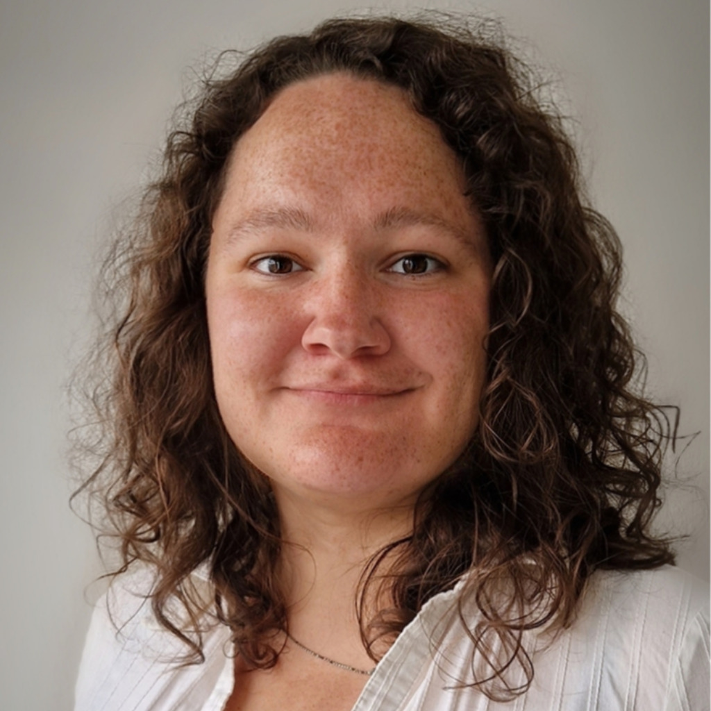 Christina Hoffmann - Chemielaborant - Fraunhofer IFAM Dresden | XING