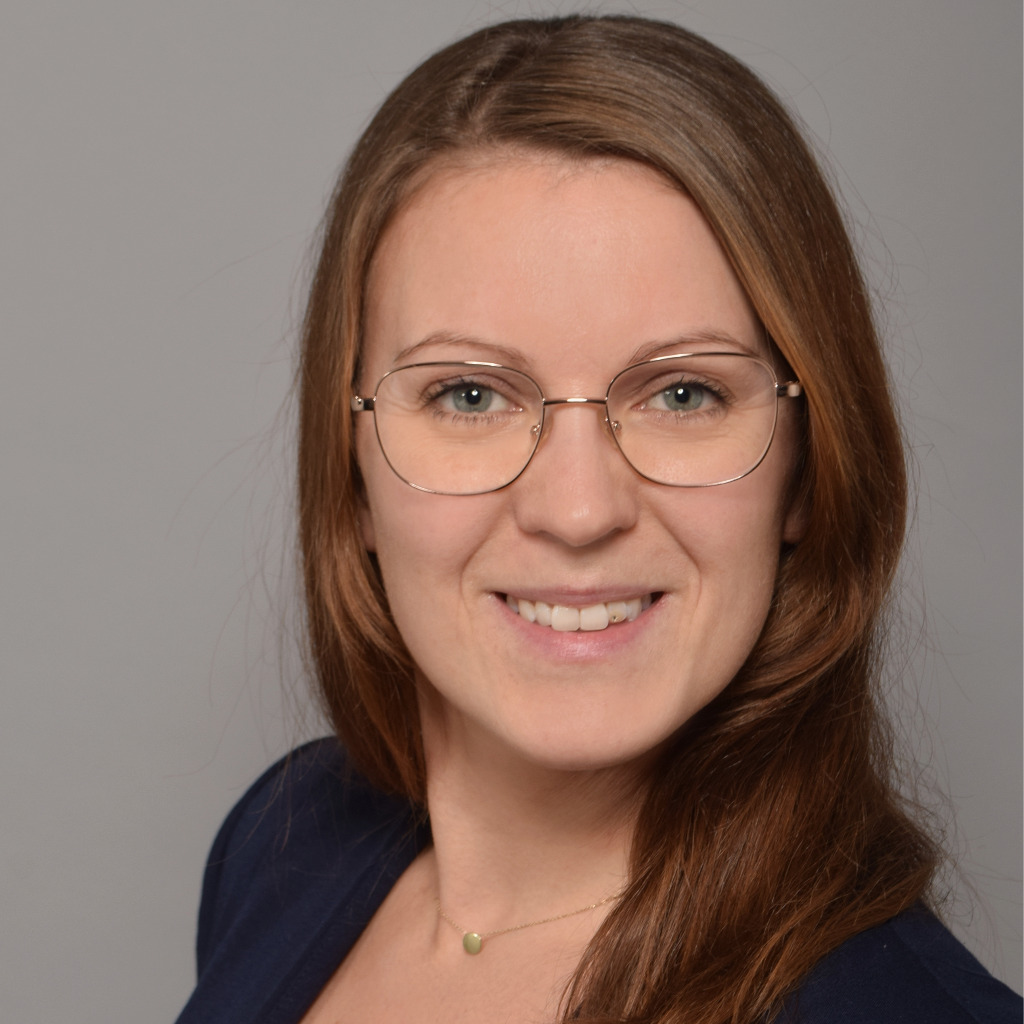 Katja Paulick - Vertrieb für die Dr. Ing. h.c. F. Porsche AG - KWD ...