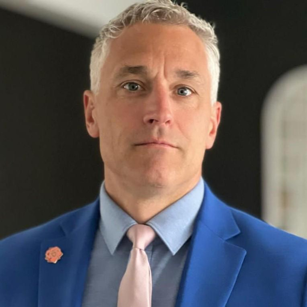 Louis Thomas - Office Manager - K&K social resources and development ...