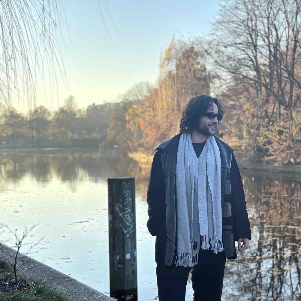 Emirhan Mutlu - Junior Sales Executive - Flexpress | XING