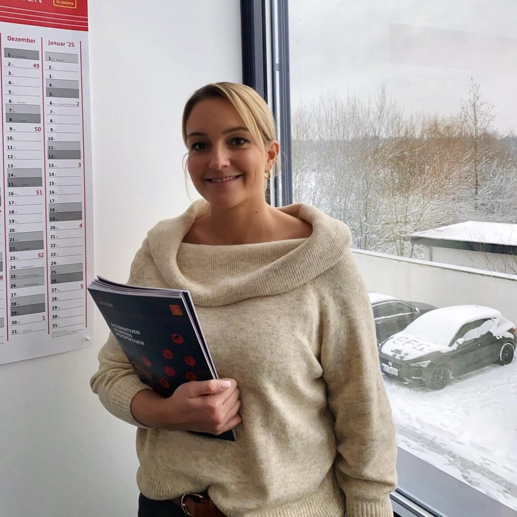 Stefanie Kuhn - Vertriebsmitarbeiter im Außendienst - EFG Hessen KG | XING