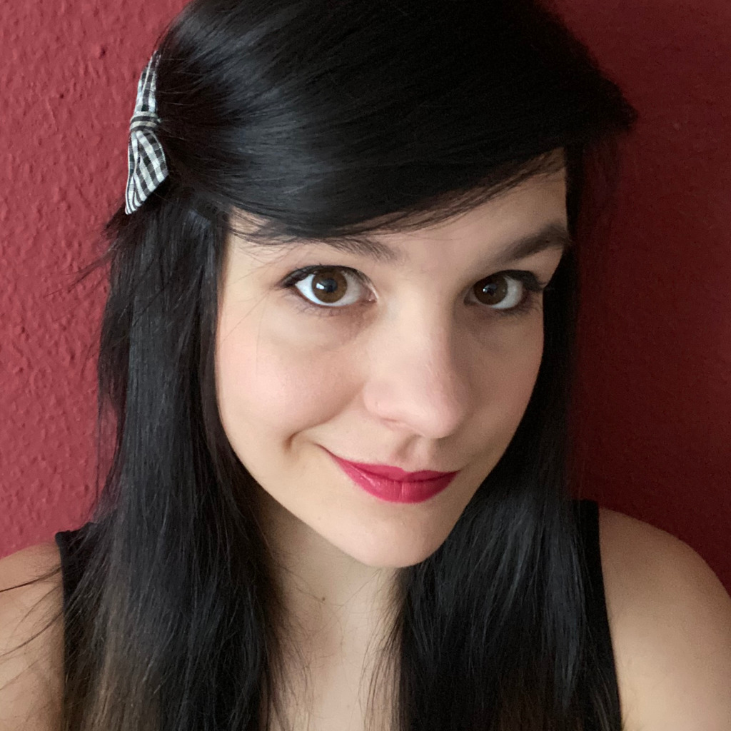 Rebecca Reis's Instagram, Twitter & Facebook on IDCrawl