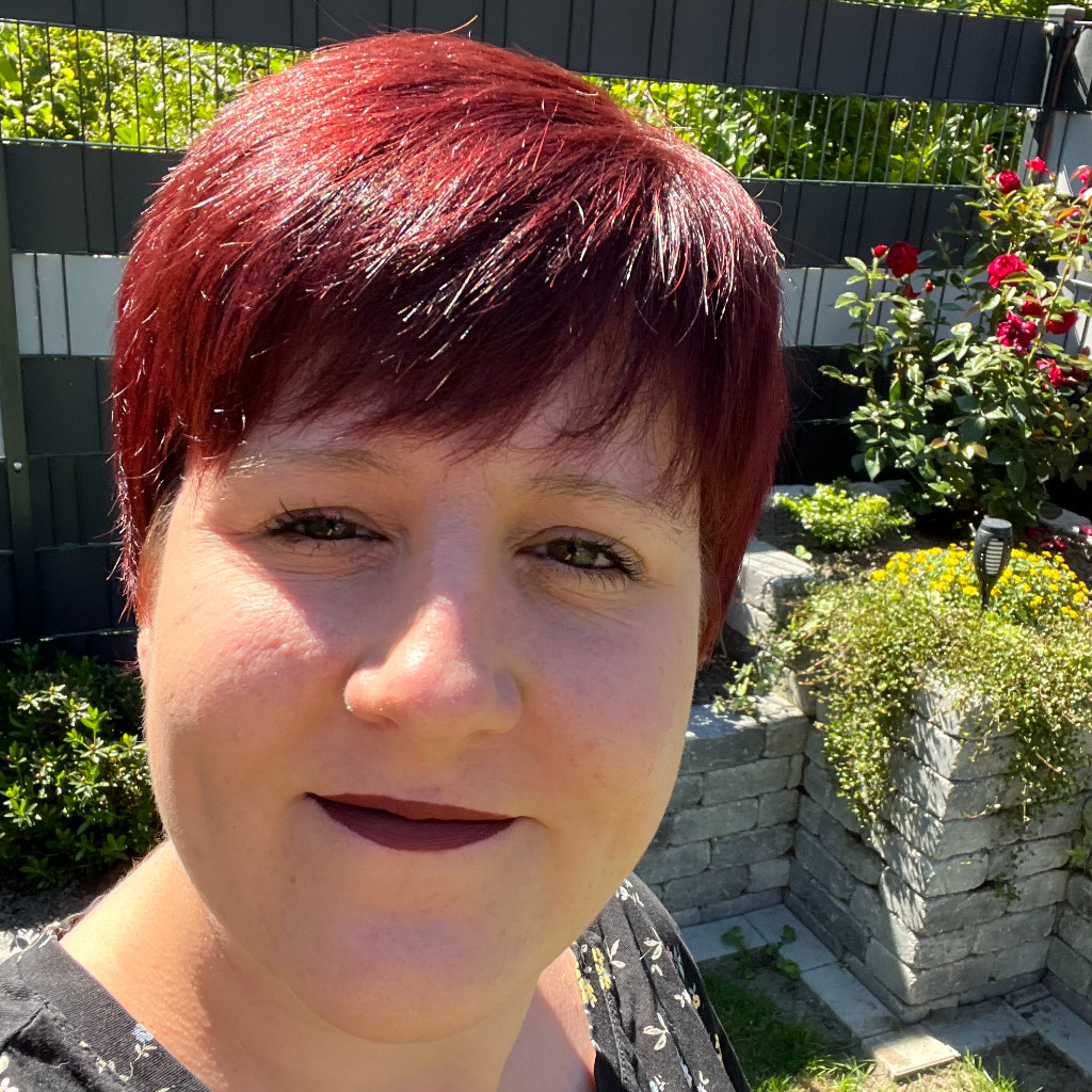 Lena-Maike Harries - Mitarbeiterin in der Sysmtemgastronomie - Mc ...