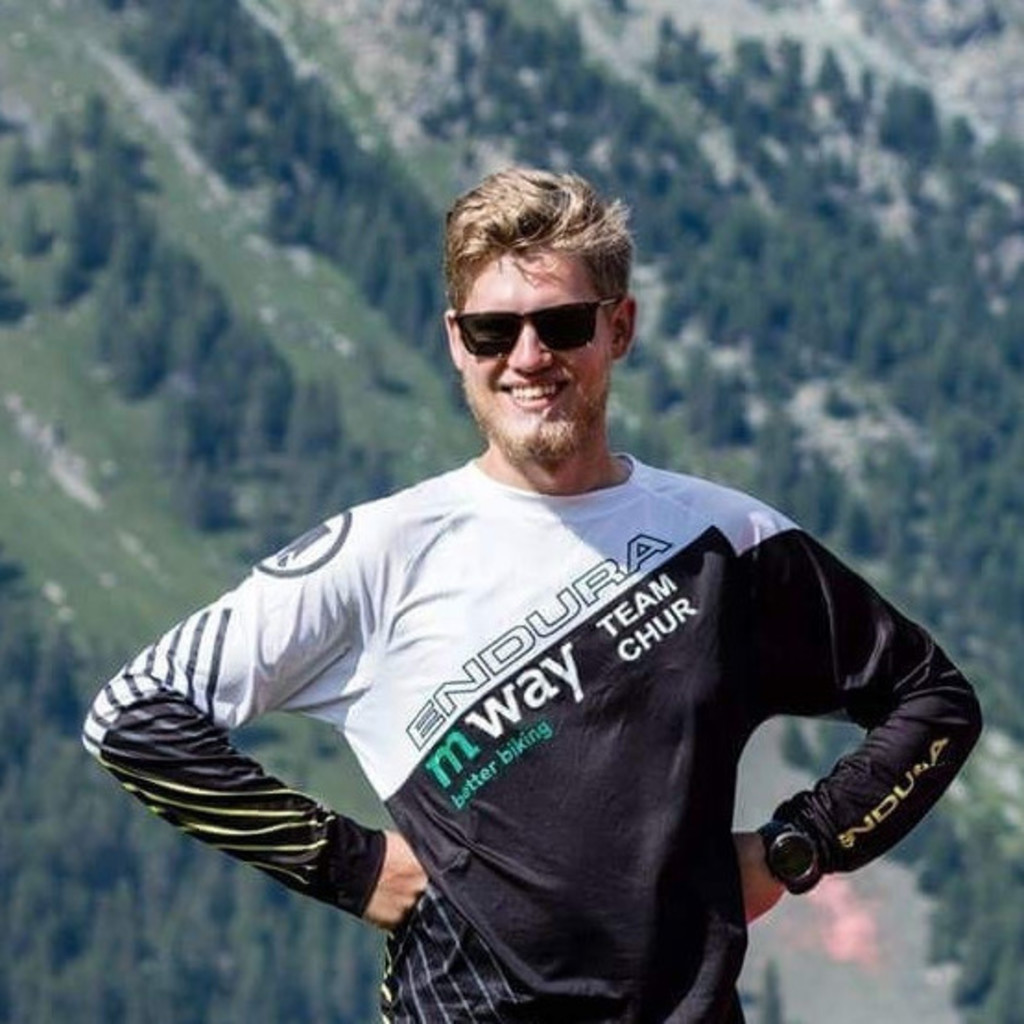 Daniel Ullrich - Stv. Shop Manager / Verkaufsberater - m-way | XING