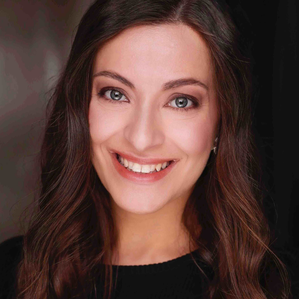 Nicole Lochner - Associate Project Manager - RWS Group | XING