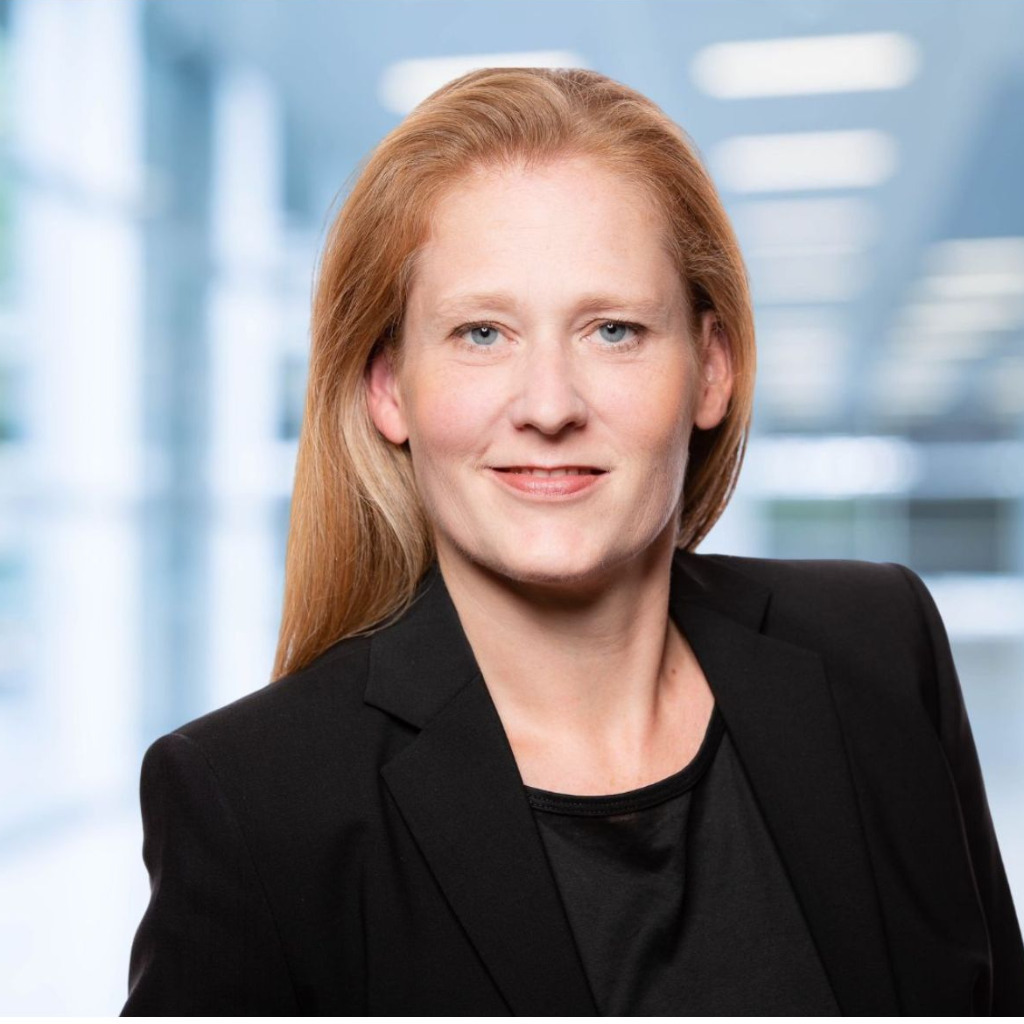 Mag. Isabell Sturm - Senior Supplier Managerin - DKV Euro Service GmbH ...