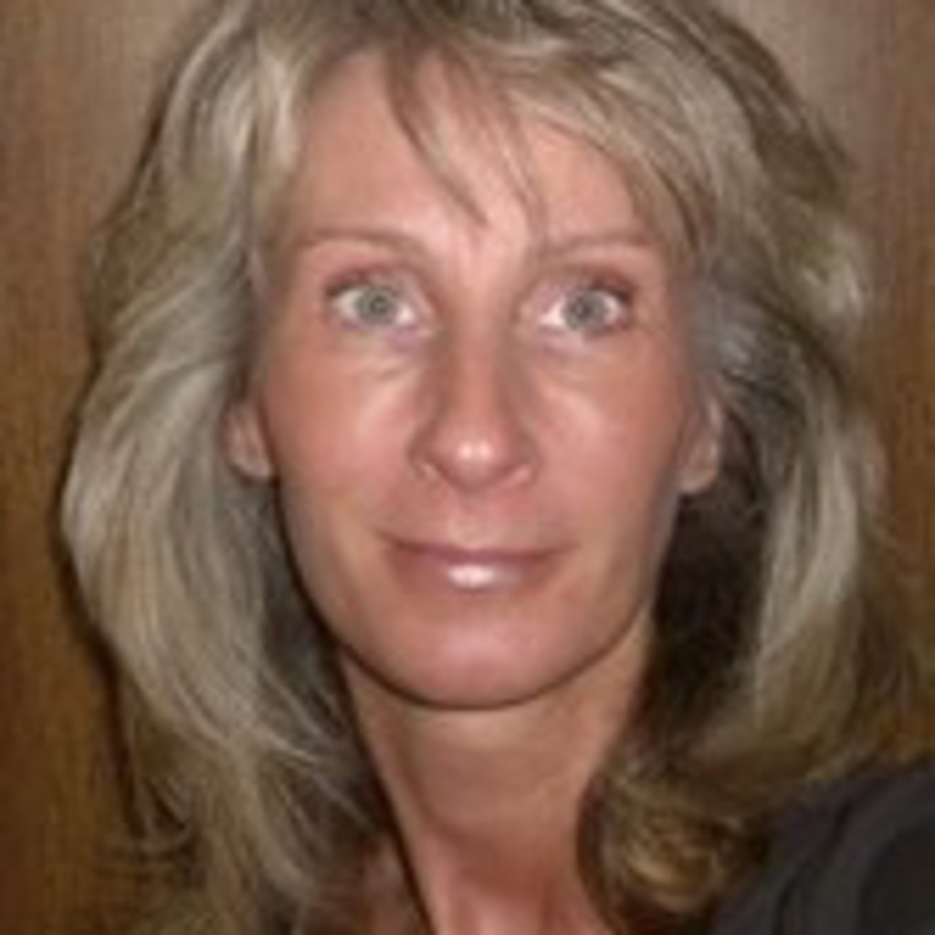 Christine Rau's Instagram, Twitter & Facebook on IDCrawl