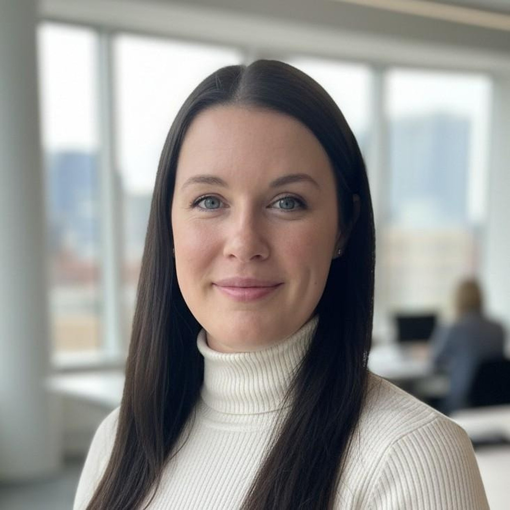 Julia Marks's Instagram, Twitter & Facebook on IDCrawl