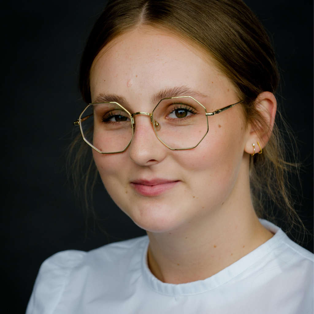 Alicia Janine Wiese - Telefonserviceberaterin - Bundesagentur für ...