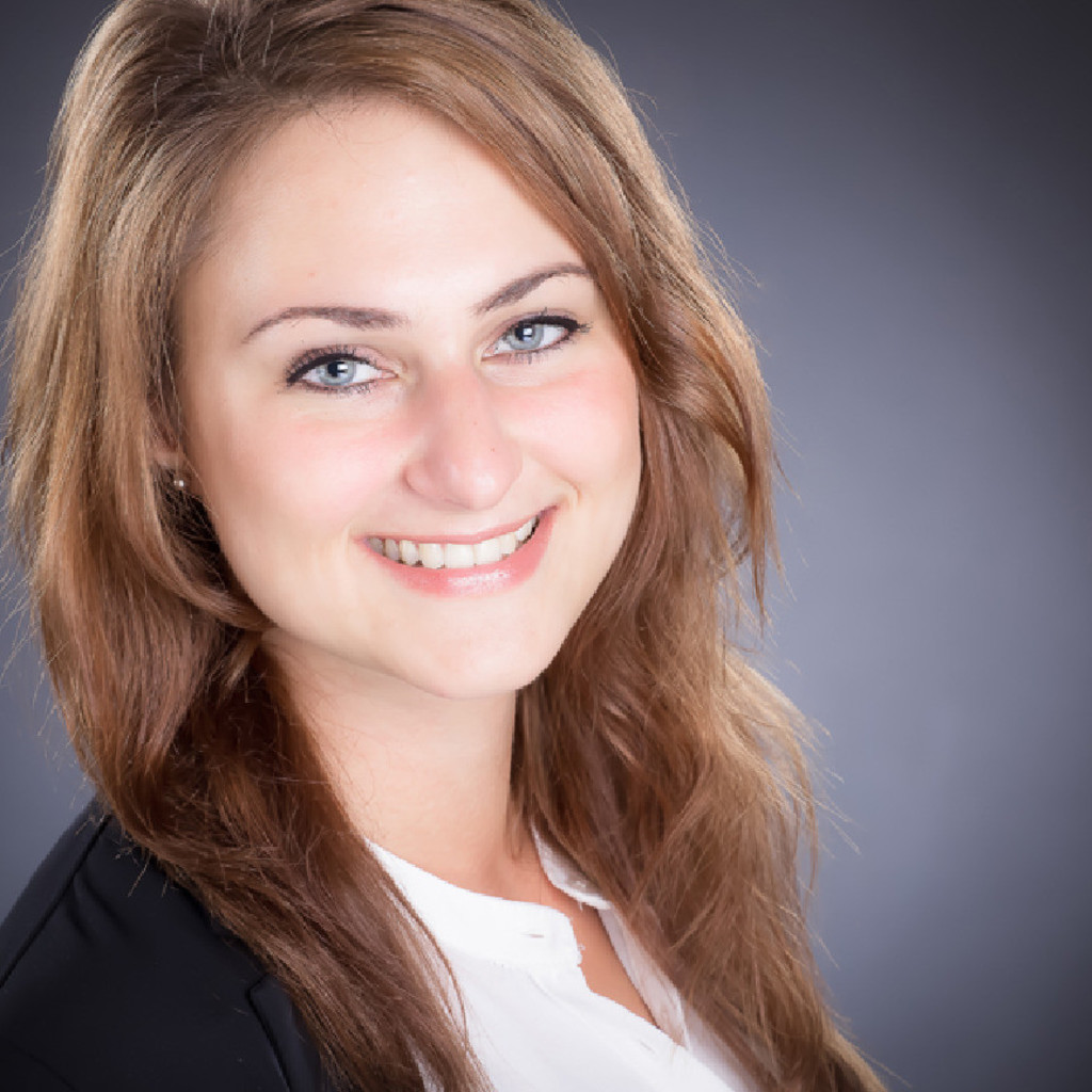 Sarah Freund - Referentin Lehr- und Lernmaterialien / Digitale ...