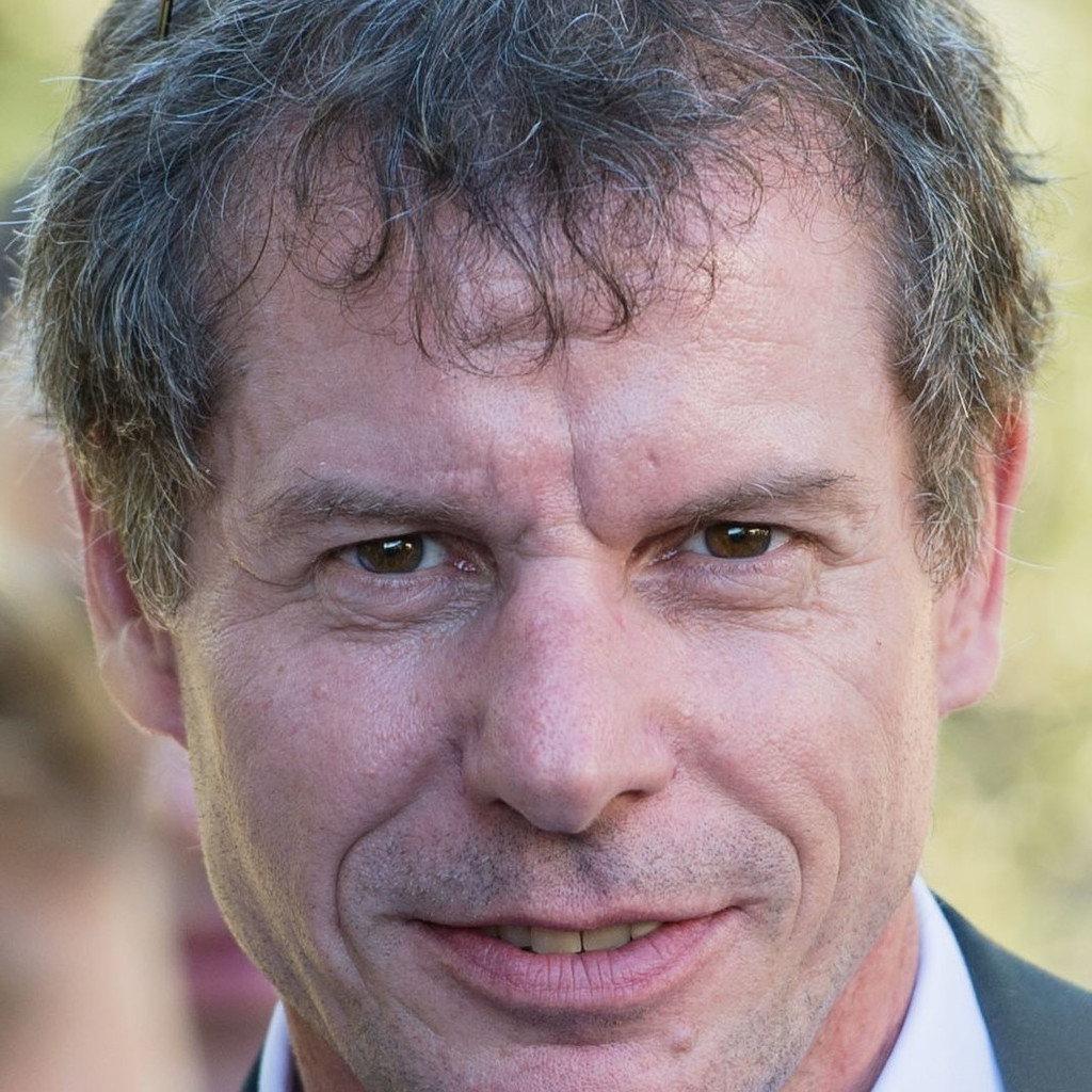 Daniel Fischer - Financial Controller - DAF Trucks (Schweiz) AG | XING